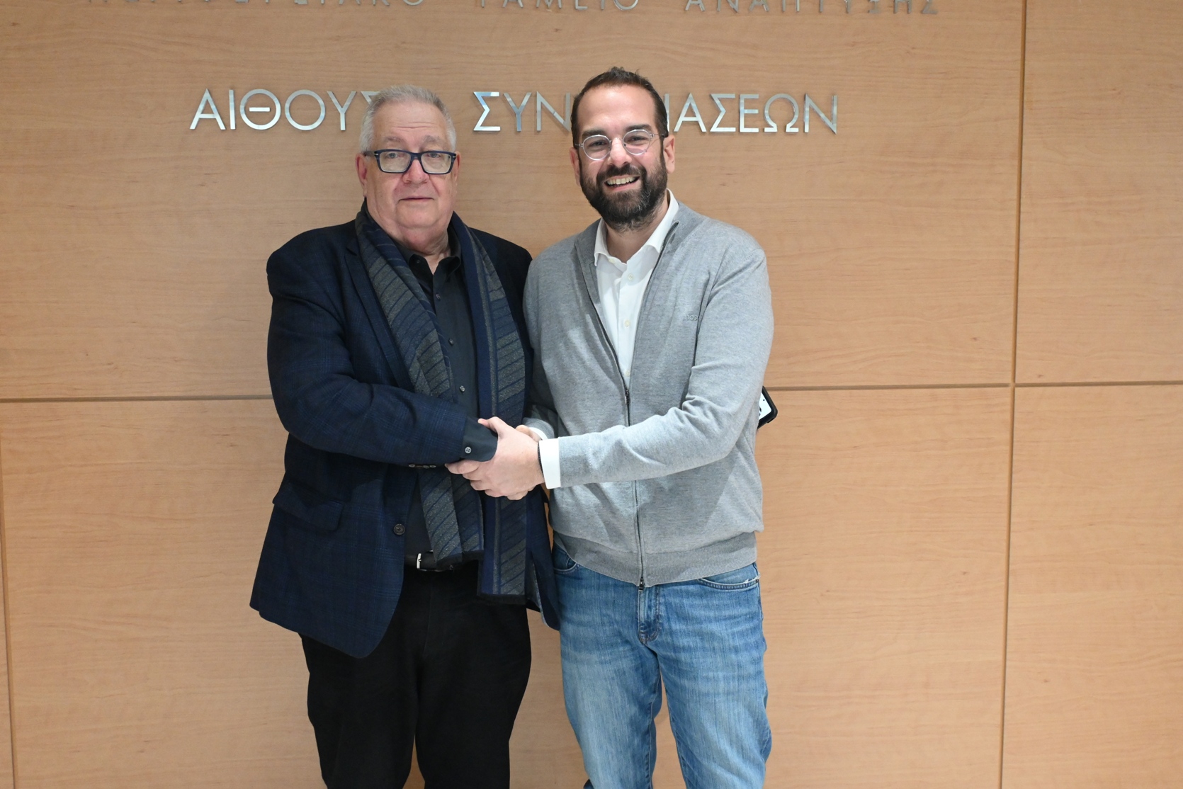 Με ευρύτατη πλειοψηφία ο Γεώργιος Τελώνης ανανέωσε τη θητεία του ως ...